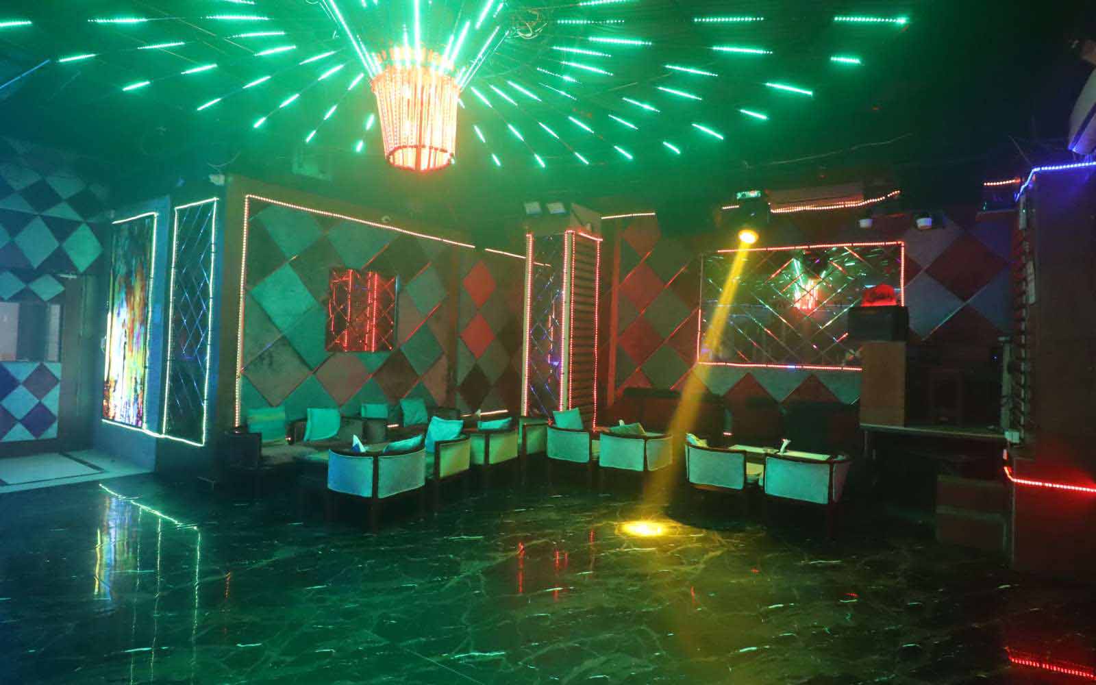 Best club in Gurgaon| Night club in Gurgaon |Skycity Hotel